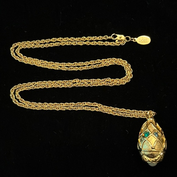 Joan Rivers | Jewelry | Vintage Joan Rivers Dearest Egg With 28 Golden ...